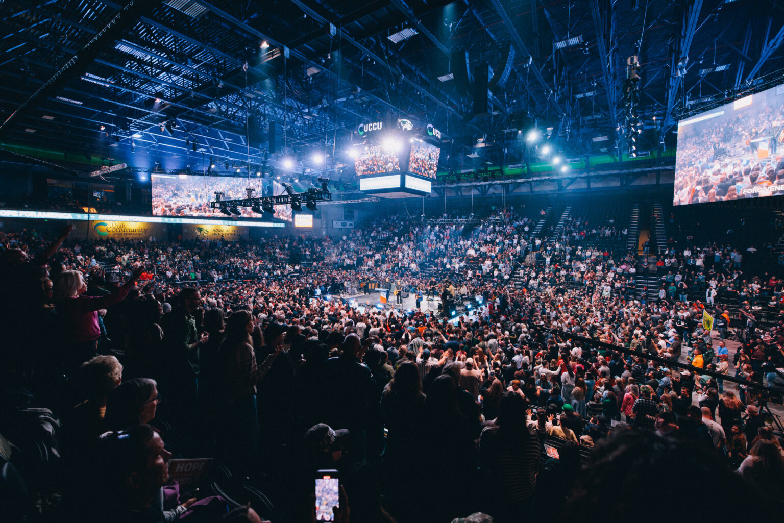 Greg Laurie's Historic Harvest Crusade at Utah Valley University Draws ...